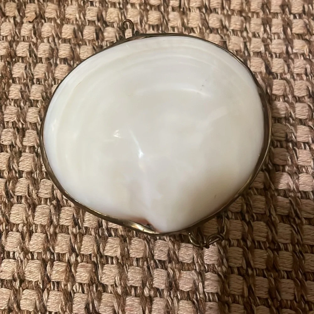 Accents | Vintage Clam Shell Compact Trinket Jewelry Box Change Purse ...